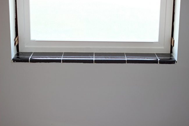 Removing Tile from the Window Sill