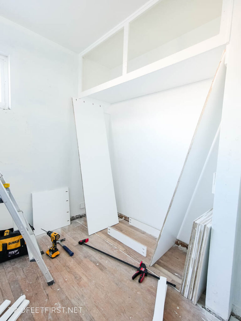 How to Build a DIY Closet Organizer