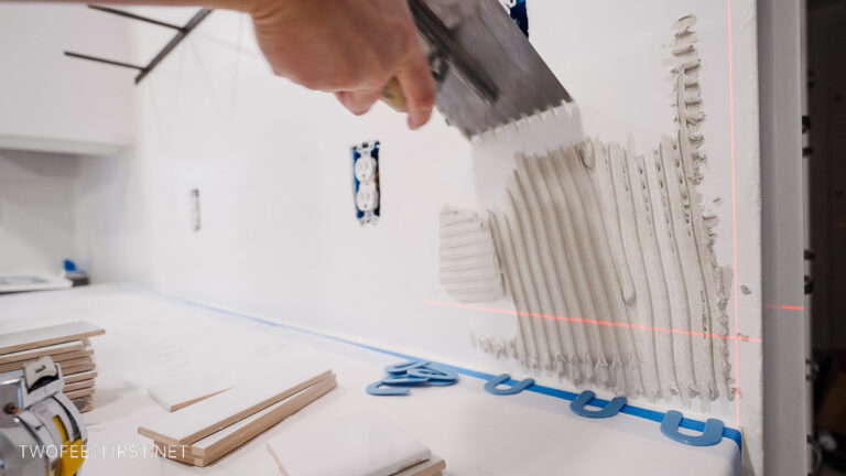 How to install subway tile backsplash