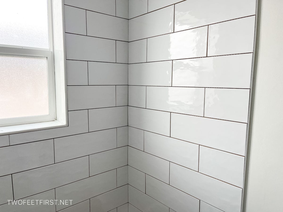 DIY tips for tiling a tub surround | TwoFeetFirst