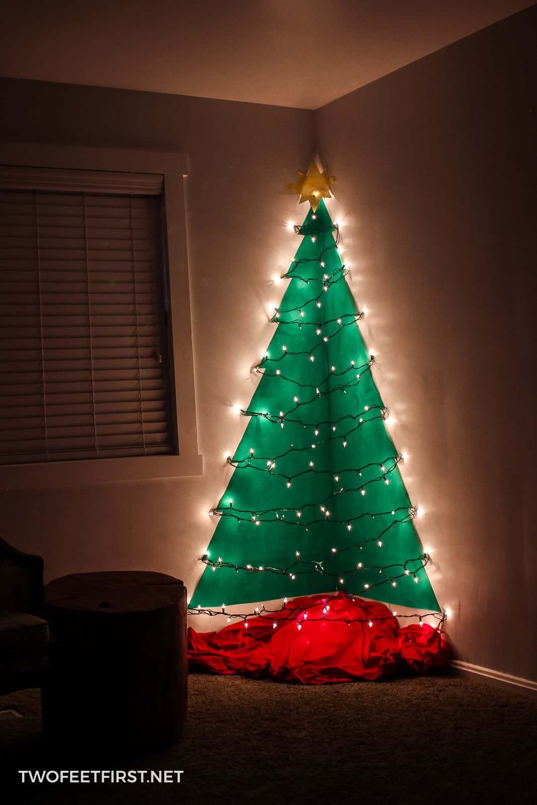 DIY Wall Christmas Tree