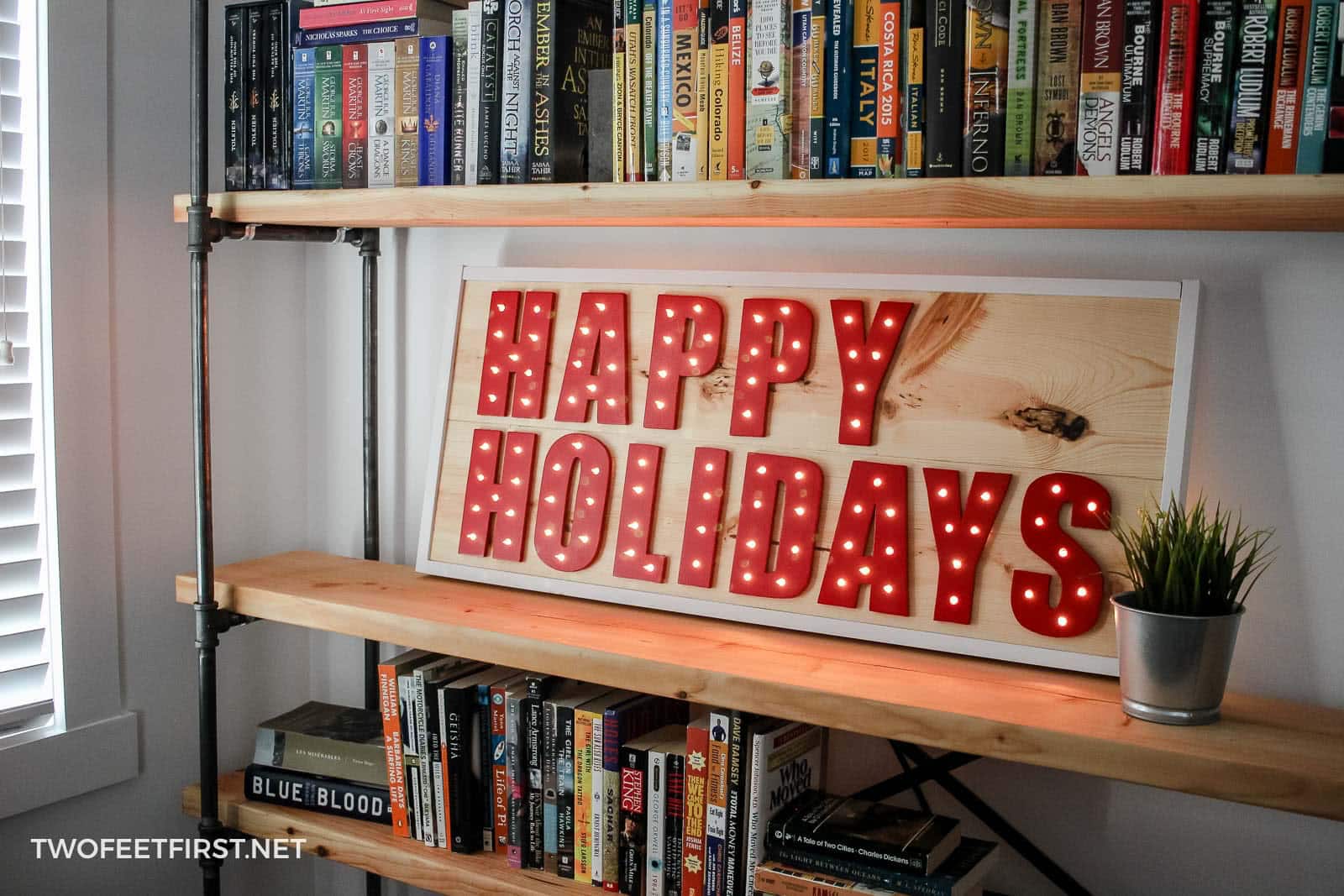 DIY Happy Holidays Wood Sign with Lights