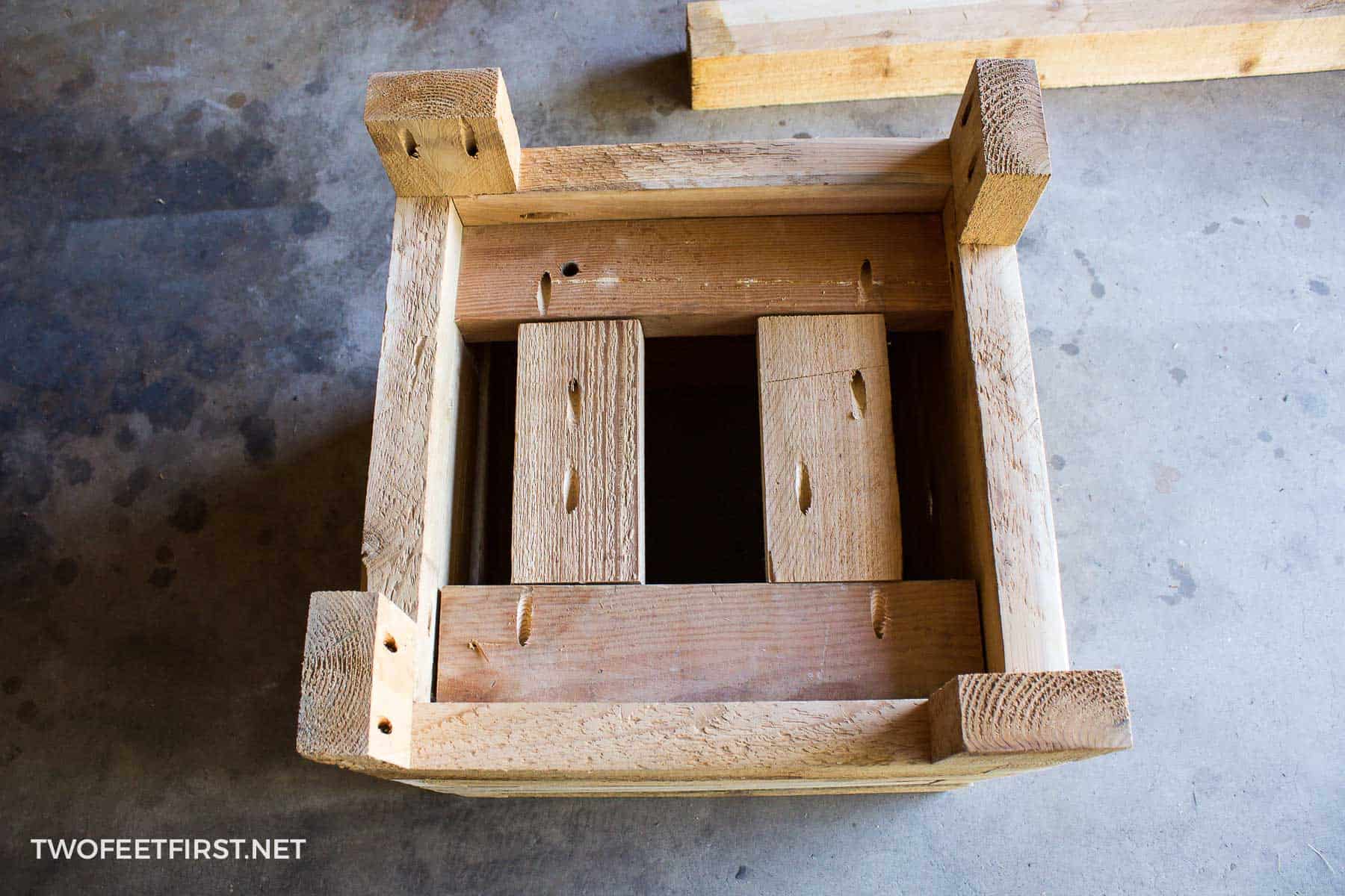 Build a square planter box from cedar | TwoFeetFirst