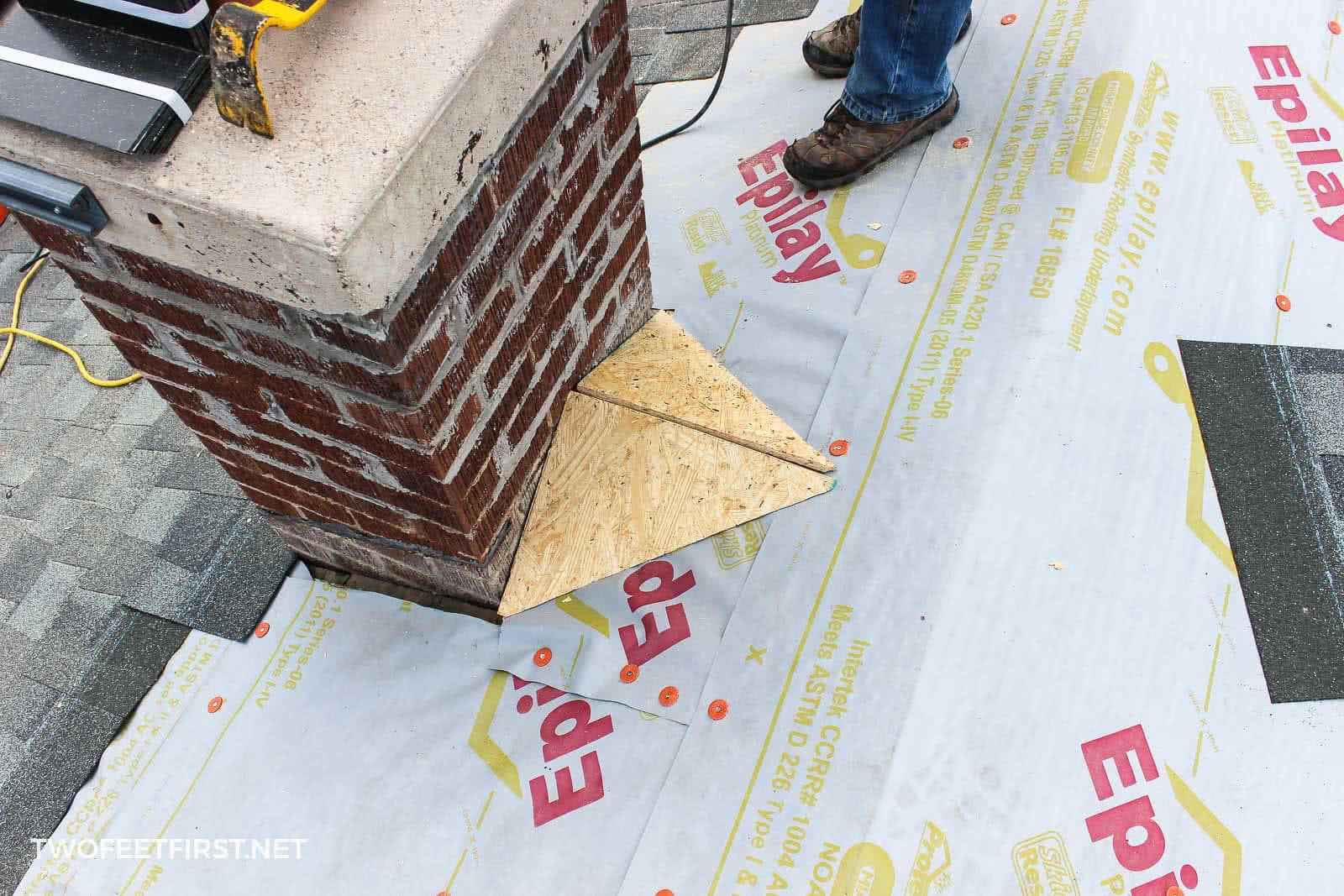 Re-shingling a roof - PART 1