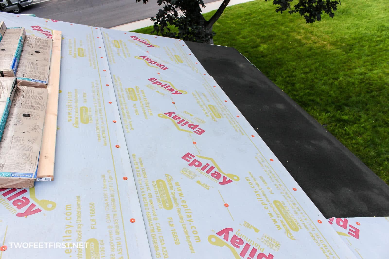 Re-shingling a roof - PART 1