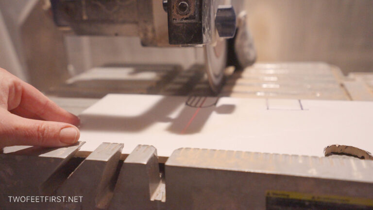 Tiling a bathroom floor (for beginners!) | A Guide for DIYers