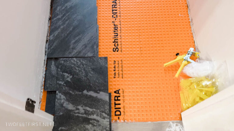 Tiling a bathroom floor (for beginners!) | A Guide for DIYers